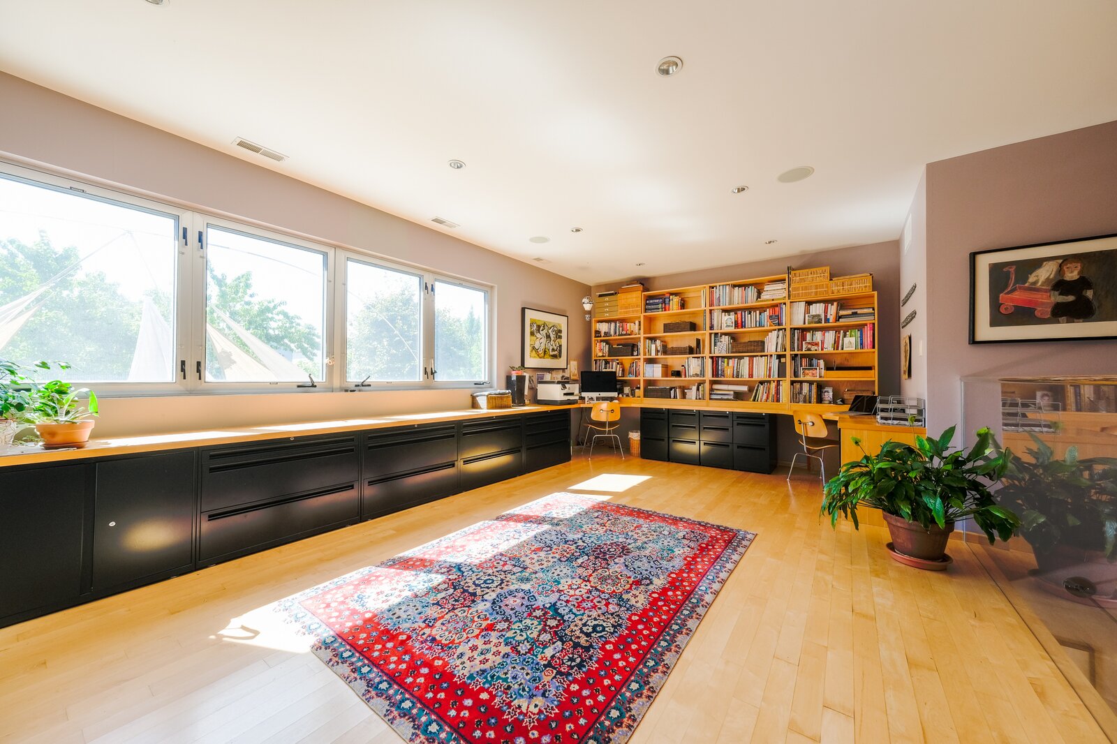 Photo 7 of 10 in Asking $2.6M, This Contemporary Home Captures Views of ...