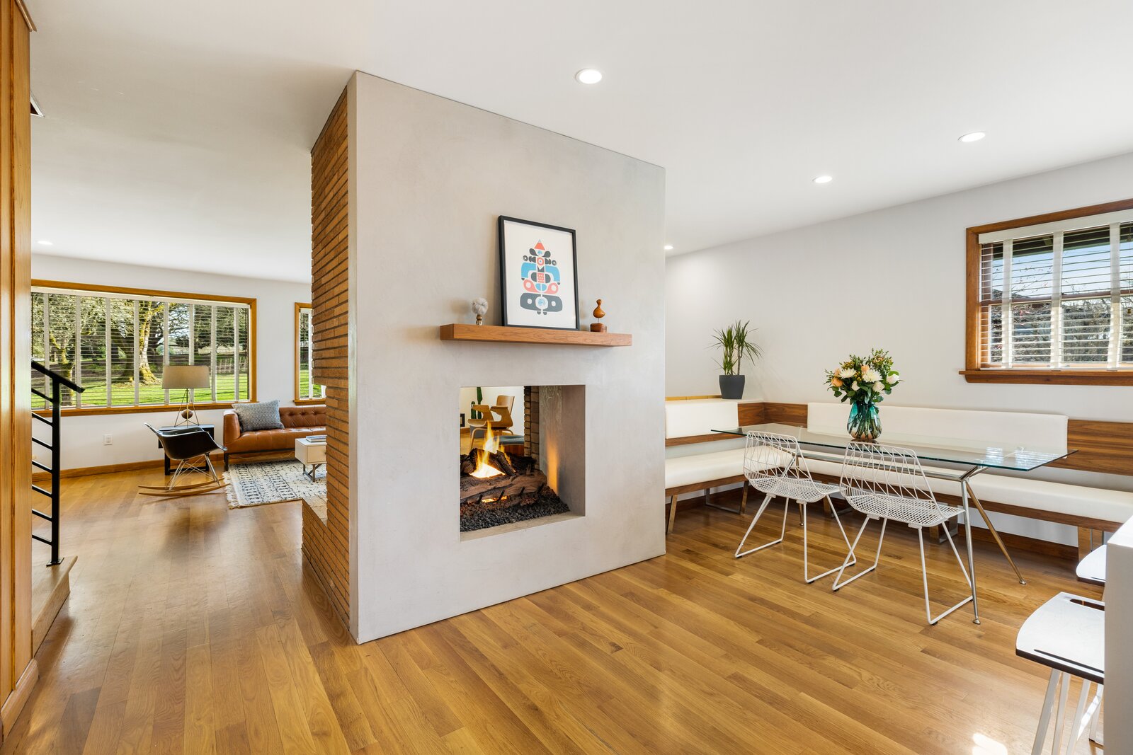 Photo 6 of 11 in One in an Enclave of Midcenturies, a Revamped Portland ...