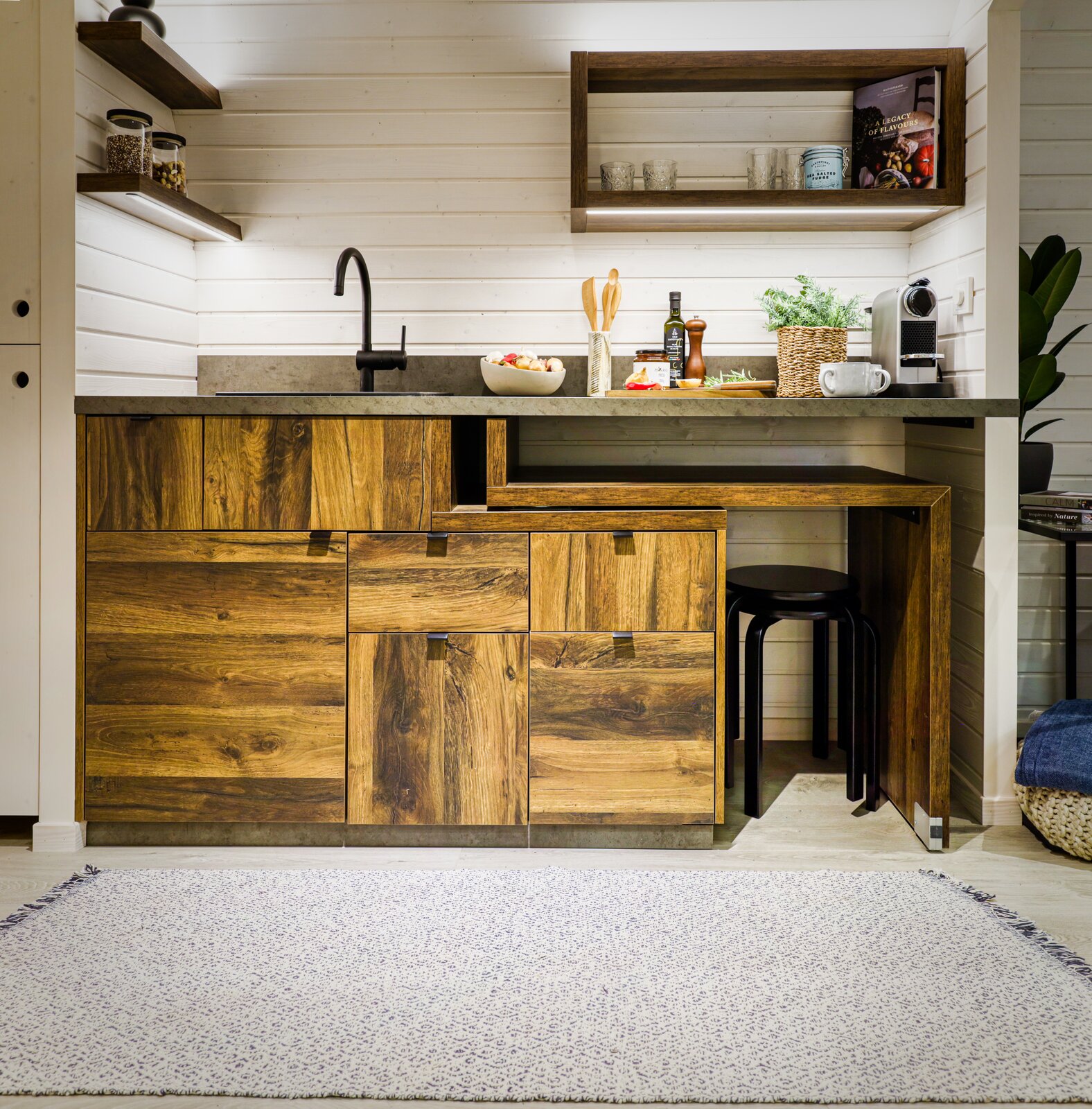 Photo 9 of 13 in Skip the Bathhouse and Get One of These $14K Shire ...