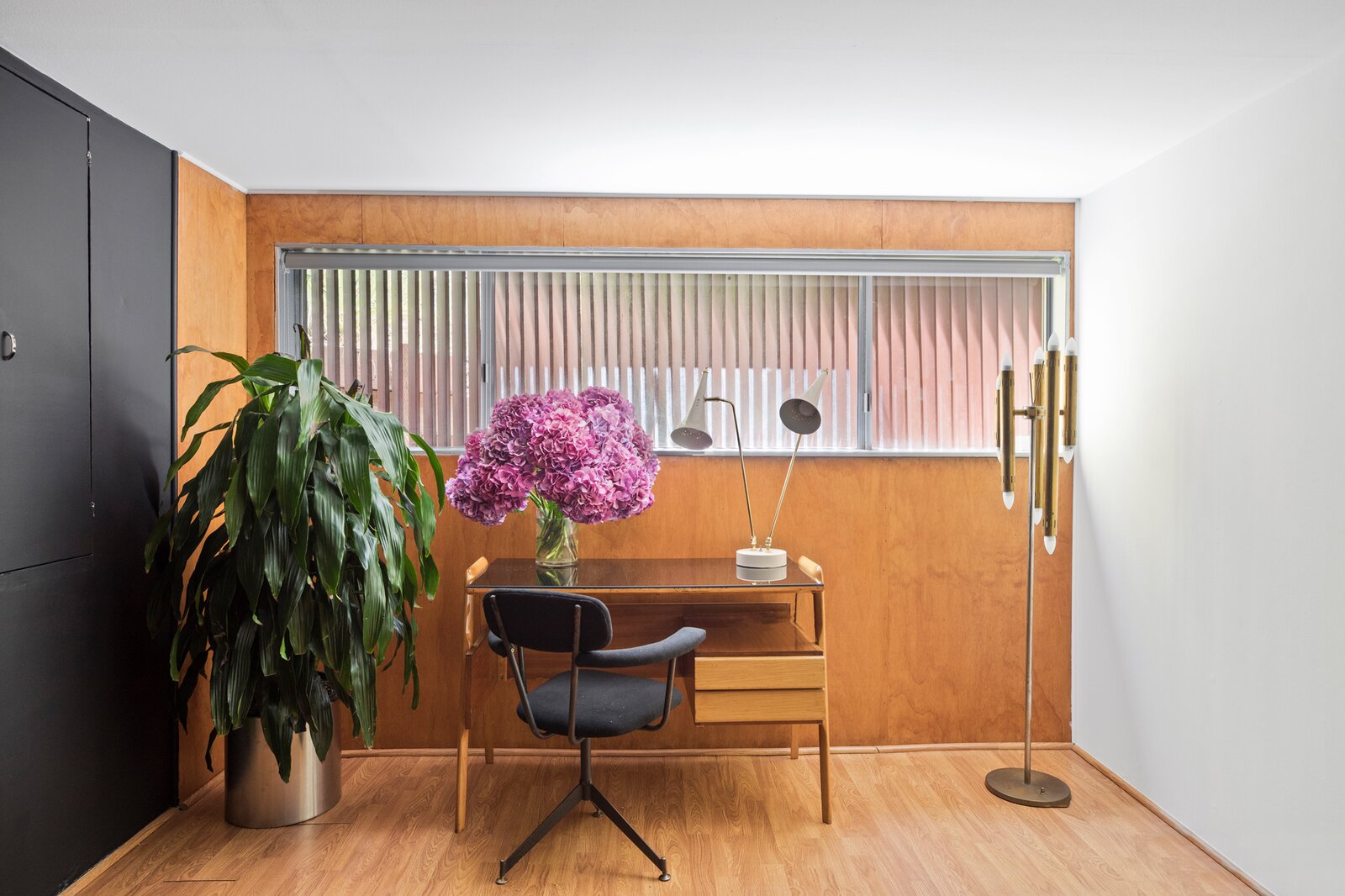 Photo 8 of 10 in Here’s a Rare Opportunity to Lease a Landmark Richard ...