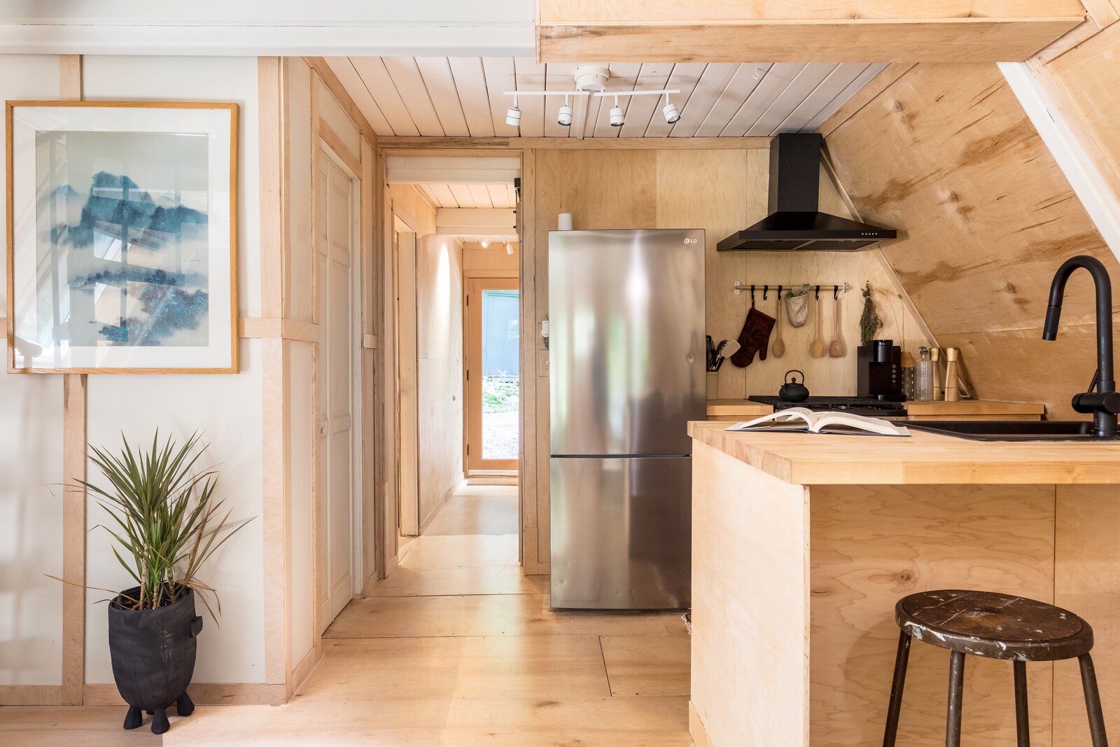 Photo 11 of 24 in Budget Breakdown: A Family of Five Gut Their Rustic A ...