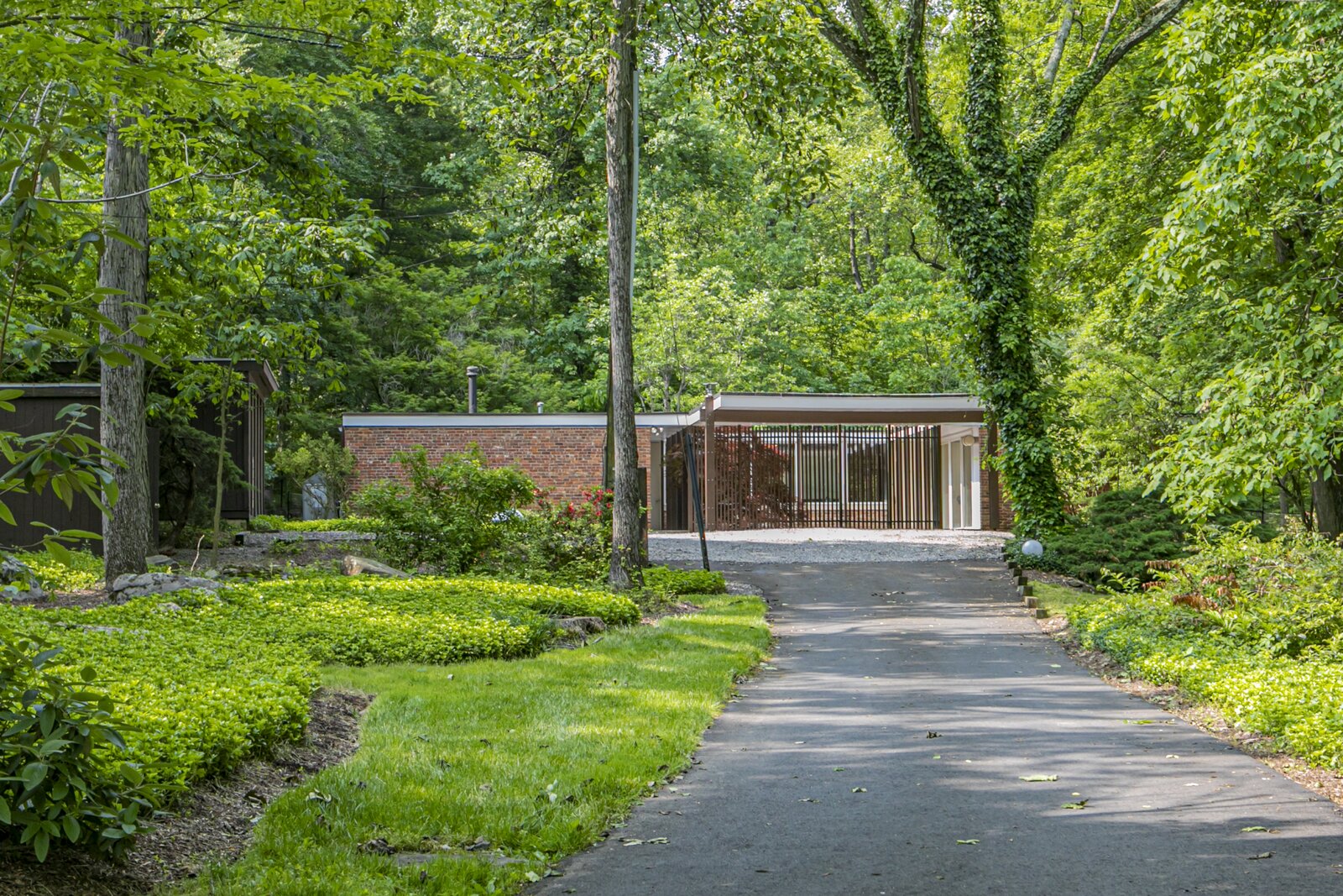 Photo 10 of 10 in In New Jersey, a Marvelous Midcentury Home by Otto ...