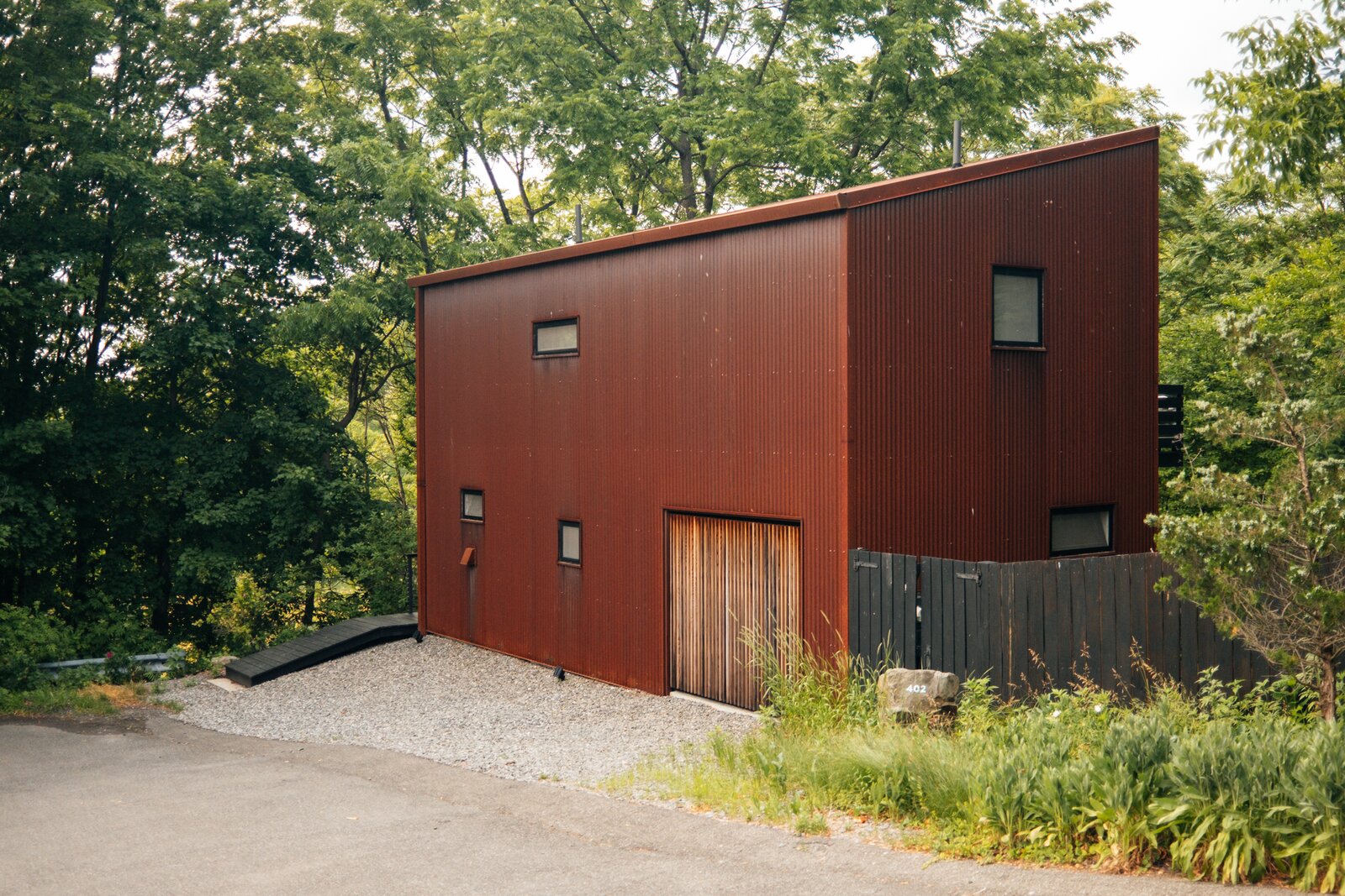 Asking $995K, This Cor-Ten Steel Country Home Is Aged to Perfection - Dwell