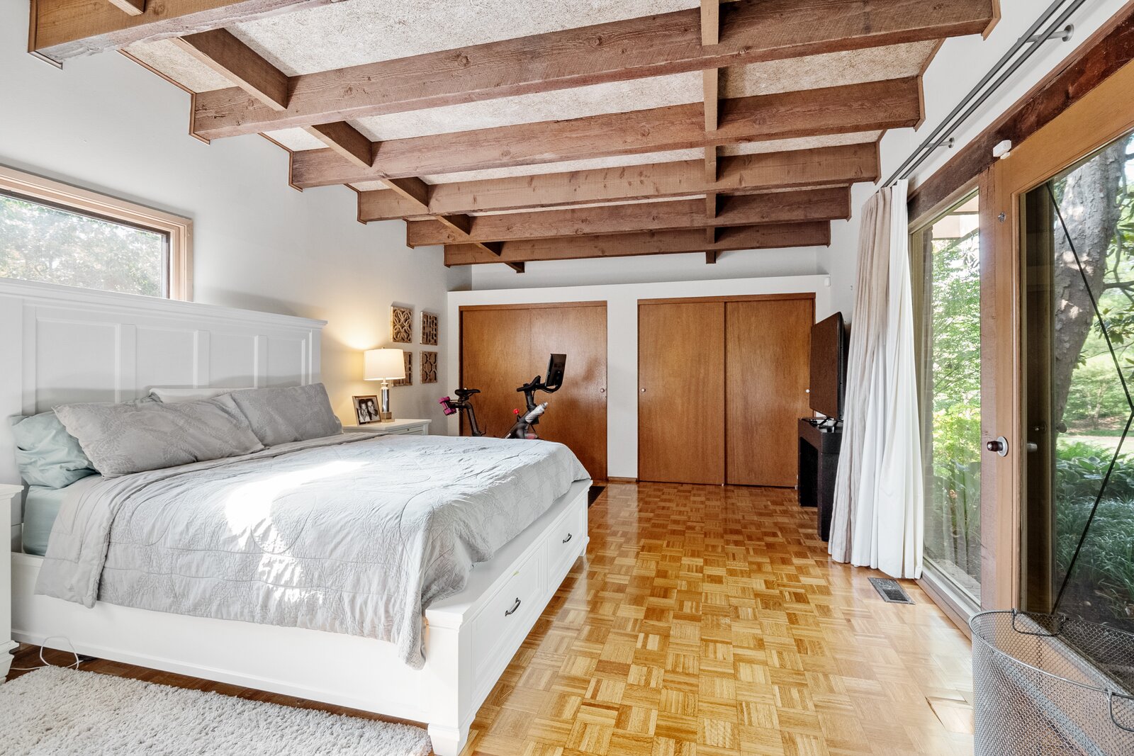 Photo 7 of 9 in In St. Louis, a Midcentury Post-and-Beam Dream Lists ...