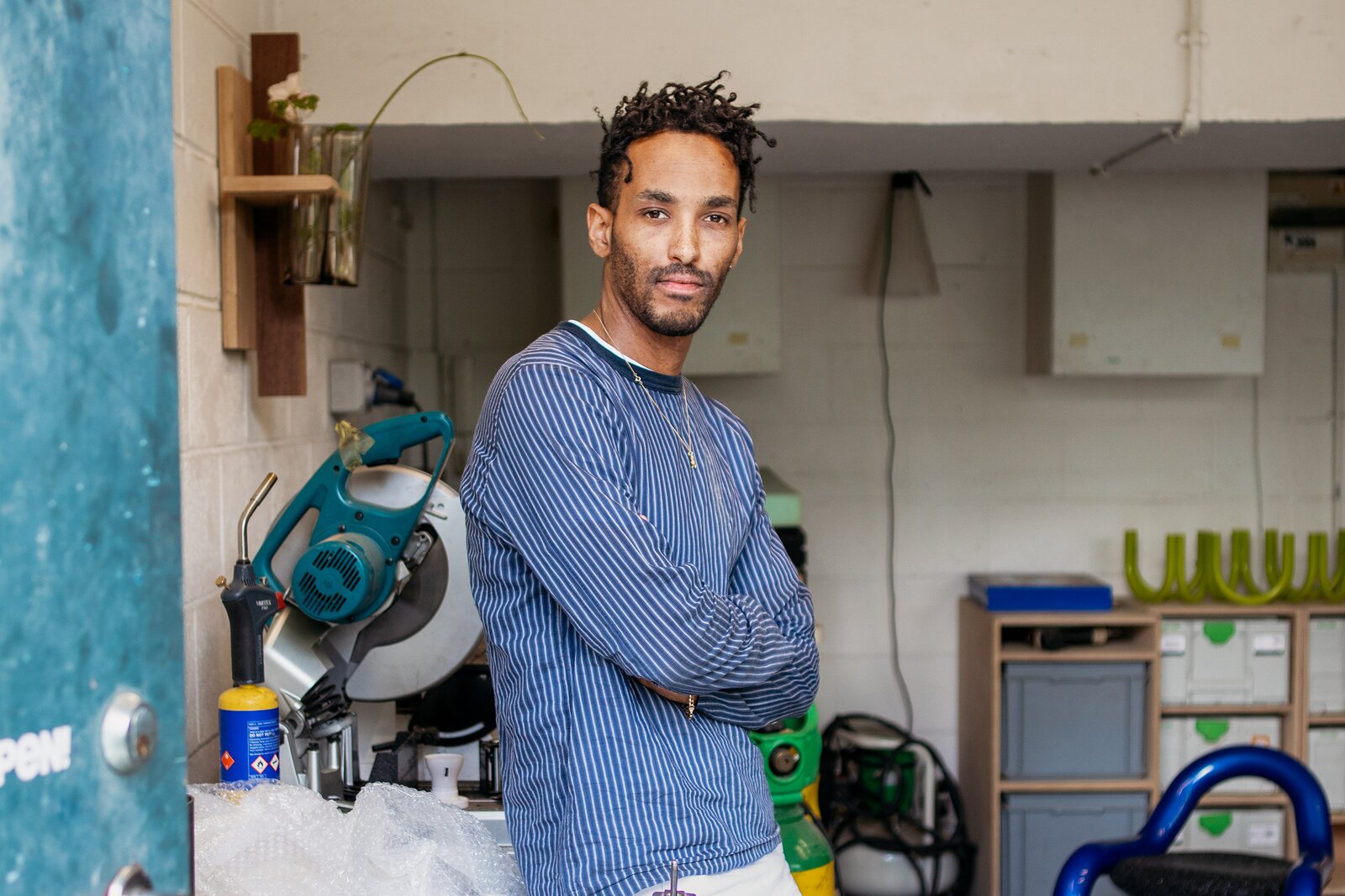 Photo 1 of 15 in The Dwell 24: Andu Masebo - Dwell