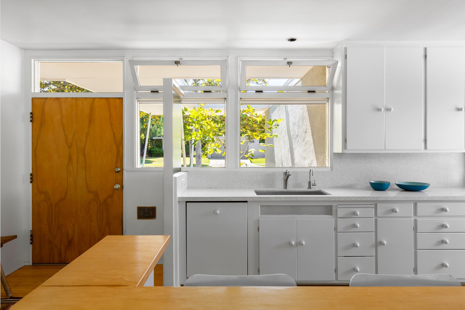 Photo 3 of 9 in You Can Live Like It’s 1948 in This $2.5M Gregory Ain ...