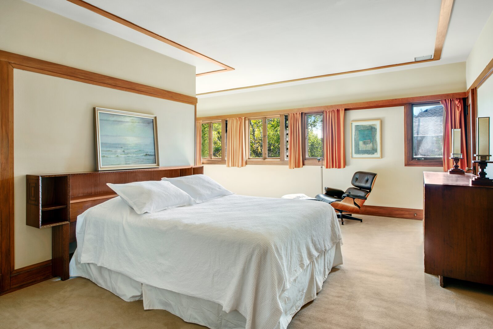 Photo 7 of 9 in Frank Lloyd Wright’s Bogk House Just Listed for the ...