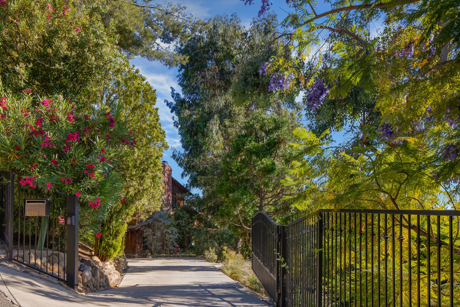 Photo 1 of 9 in Perched High Above Topanga Canyon, a Woodsy Midcentury ...