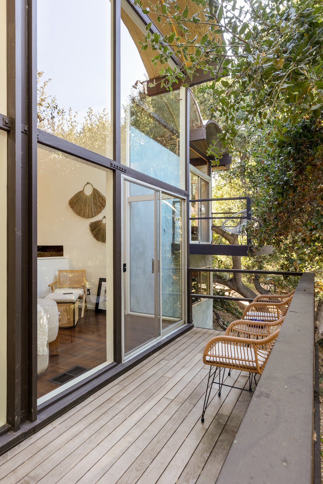 Photo 7 of 10 in Barrel-Vaulted Ceilings Are the Cherry on Top of This ...