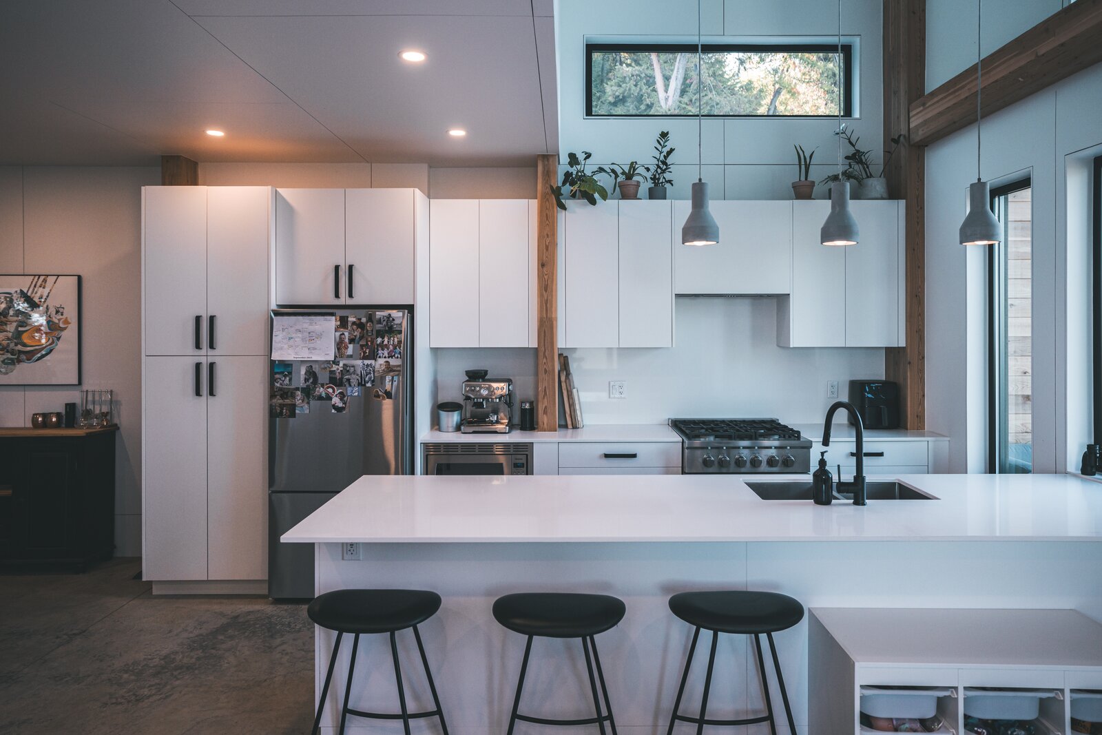 Photo 6 of 12 in Prefab Builder Blend Projects Makes Tiny Cabins and ...