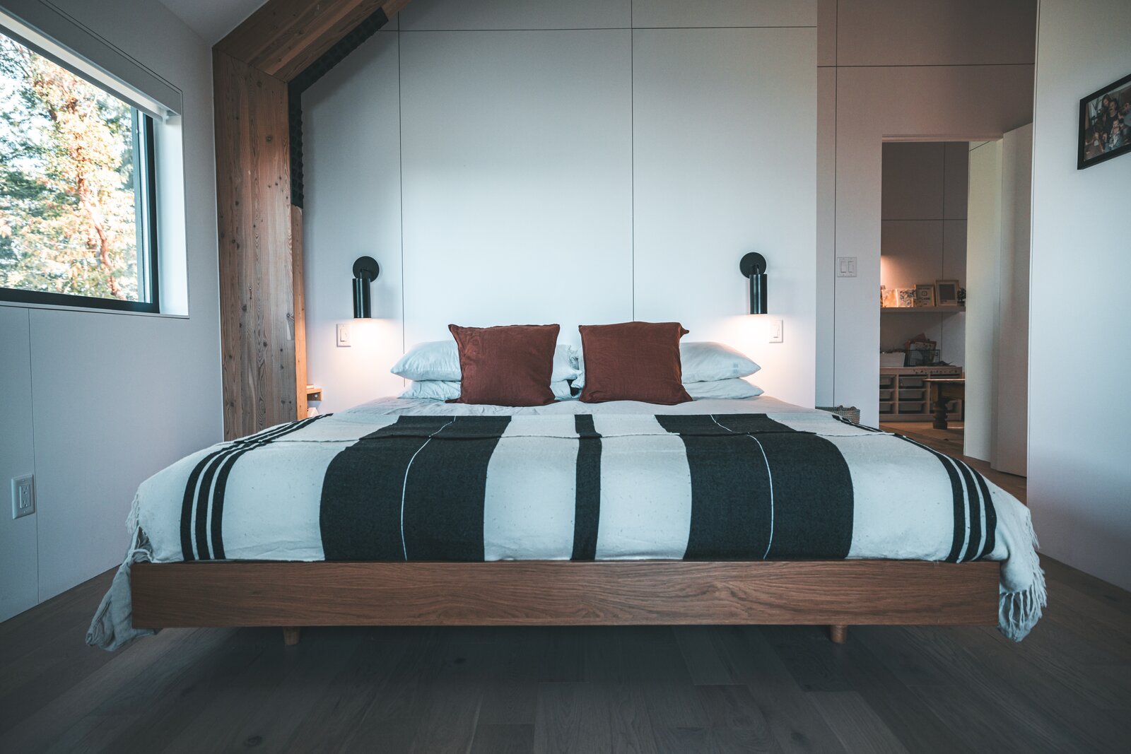 Photo 11 of 12 in Prefab Builder Blend Projects Makes Tiny Cabins and ...