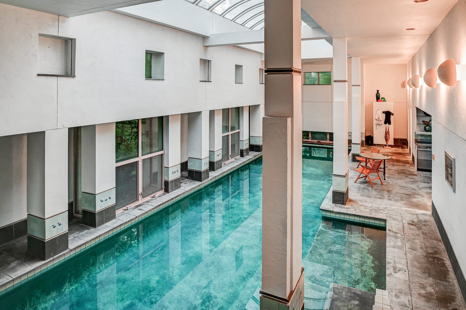 Photo 10 of 11 in This $2.4M Maryland Midcentury Comes With Not One But ...