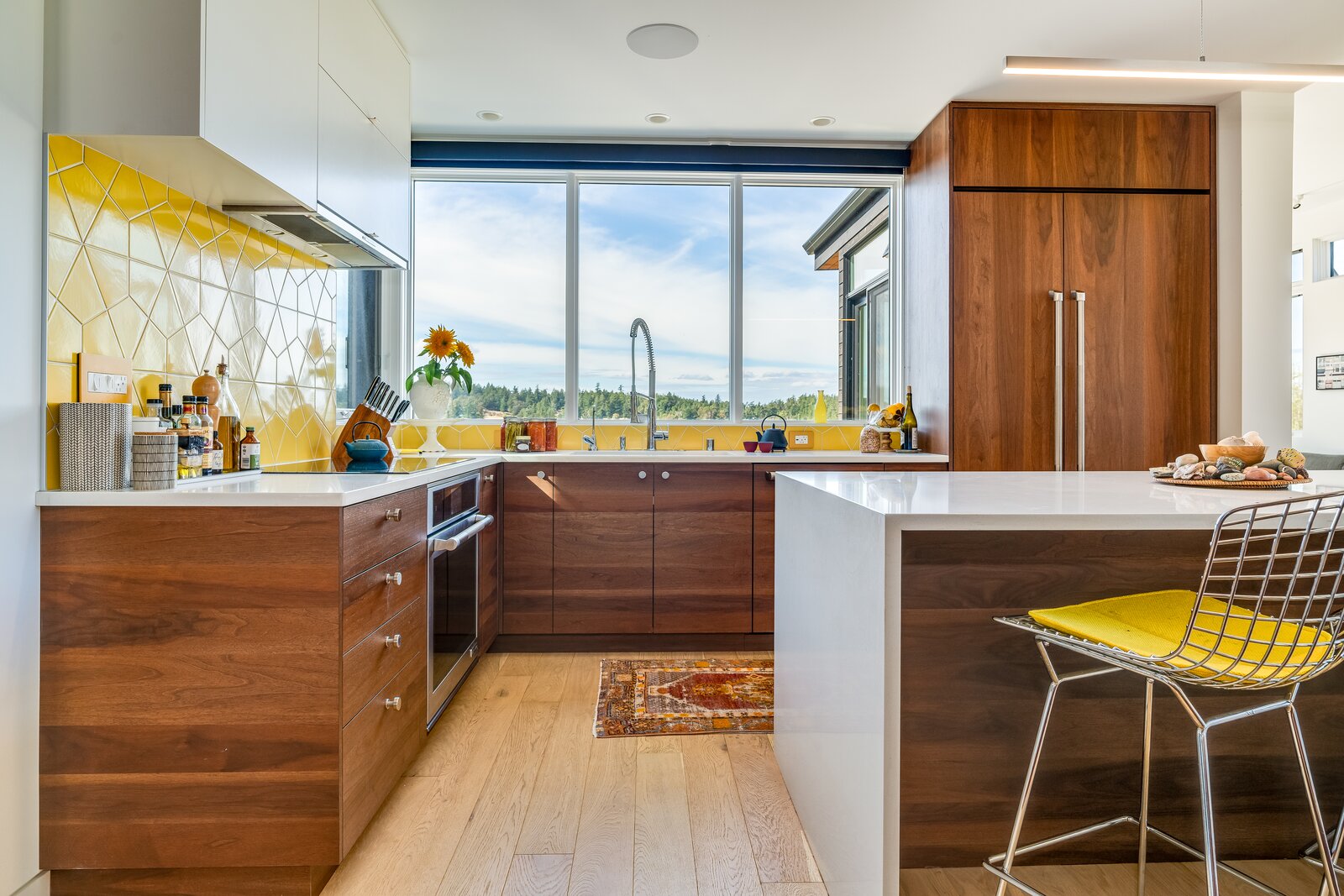 Photo 5 of 11 in Method Homes Makes Bespoke Prefabs That Don’t Have a ...