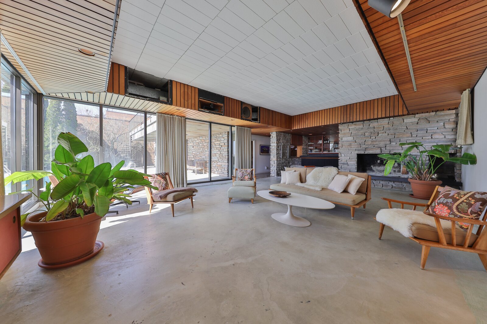 Photo 3 of 10 in One of Architect Joseph Storey’s Last Homes Just Hit ...