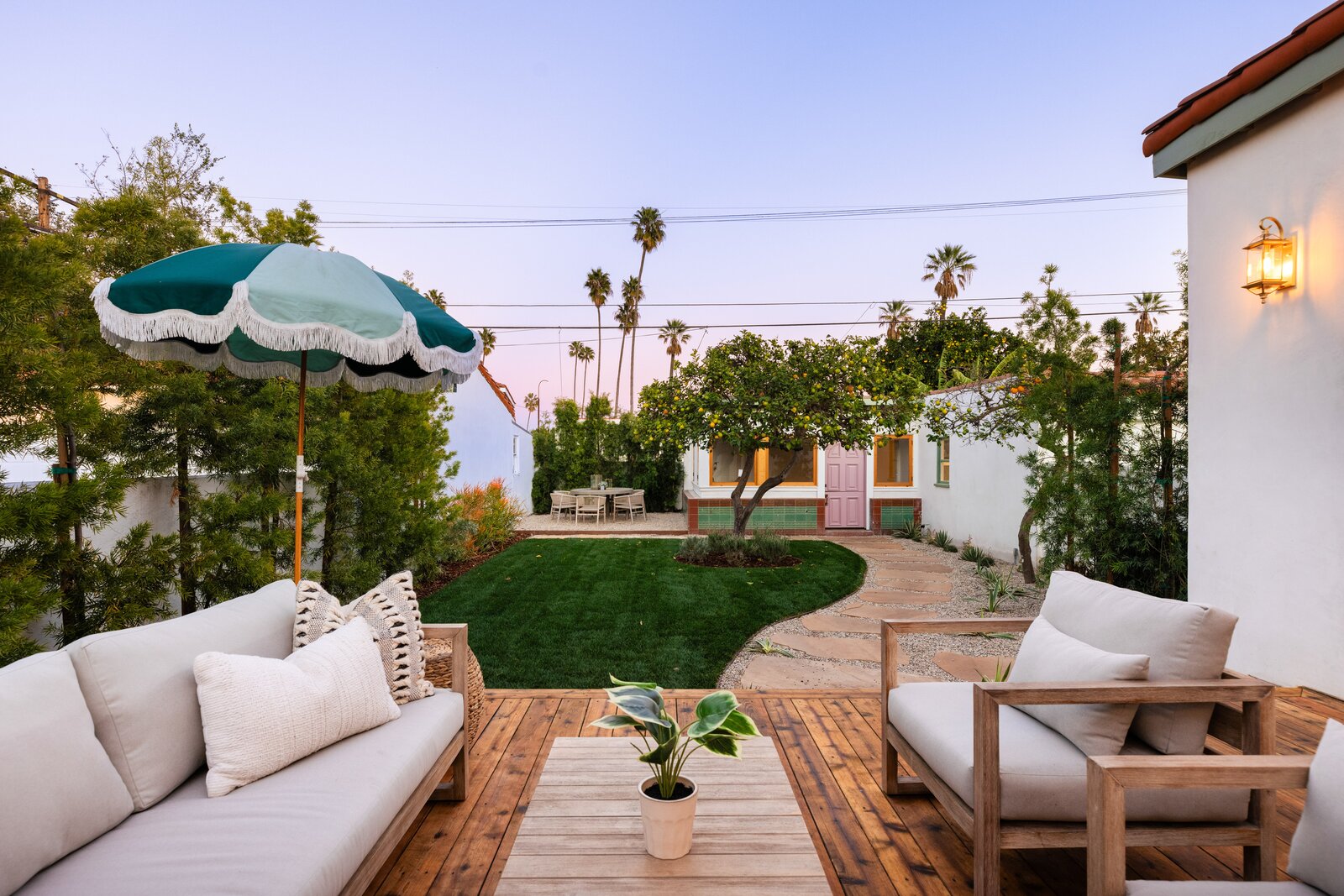 Photo 9 of 10 in In Los Angeles, a 1930s Home With Archways Galore ...