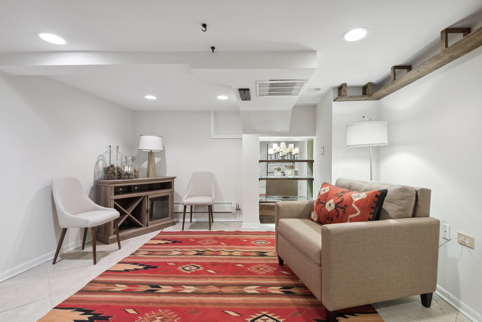 Photo 6 of 7 in Frank Lloyd Wright’s O’Connor House Hits the Market for ...