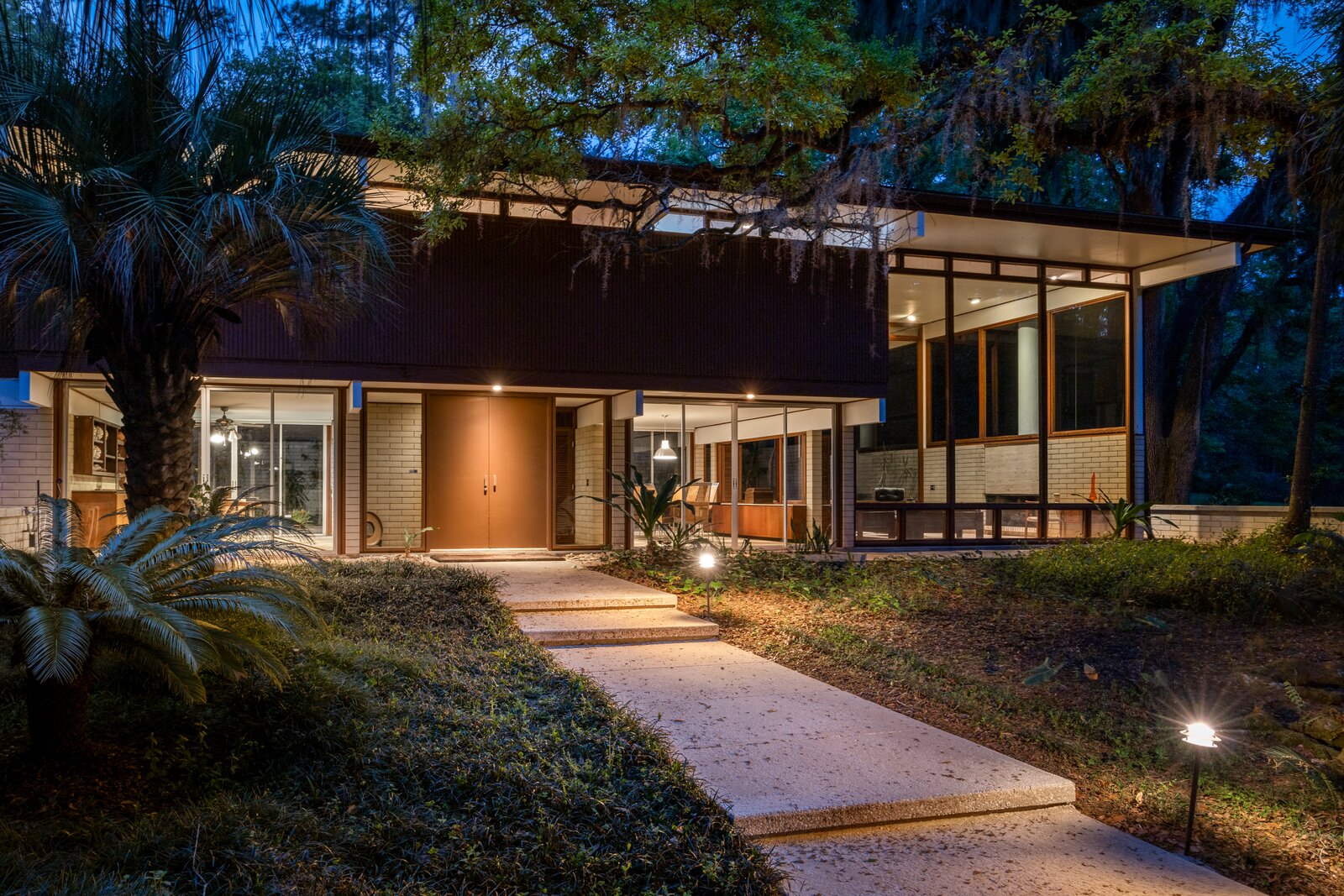 Photo 9 of 9 in This $1M Midcentury Stunner Just Hit the Market for the ...