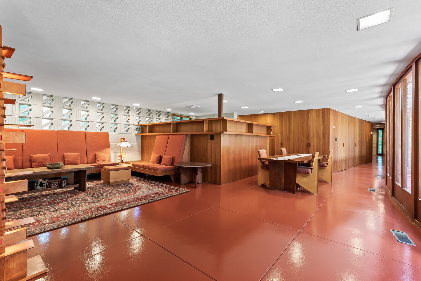 Photo 4 of 9 in Frank Lloyd Wright’s Winn House Just Hit the Market for ...