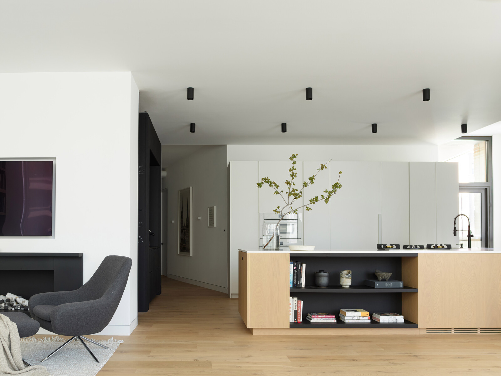 Photo 3 of 4 in How They Pulled It Off: A Door Disguised as a Life-Size ...