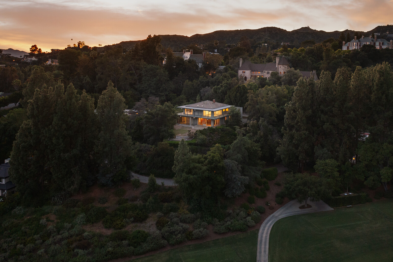 Photo 10 of 10 in This $3.5M Pasadena Midcentury Is Ripe for a Revamp ...