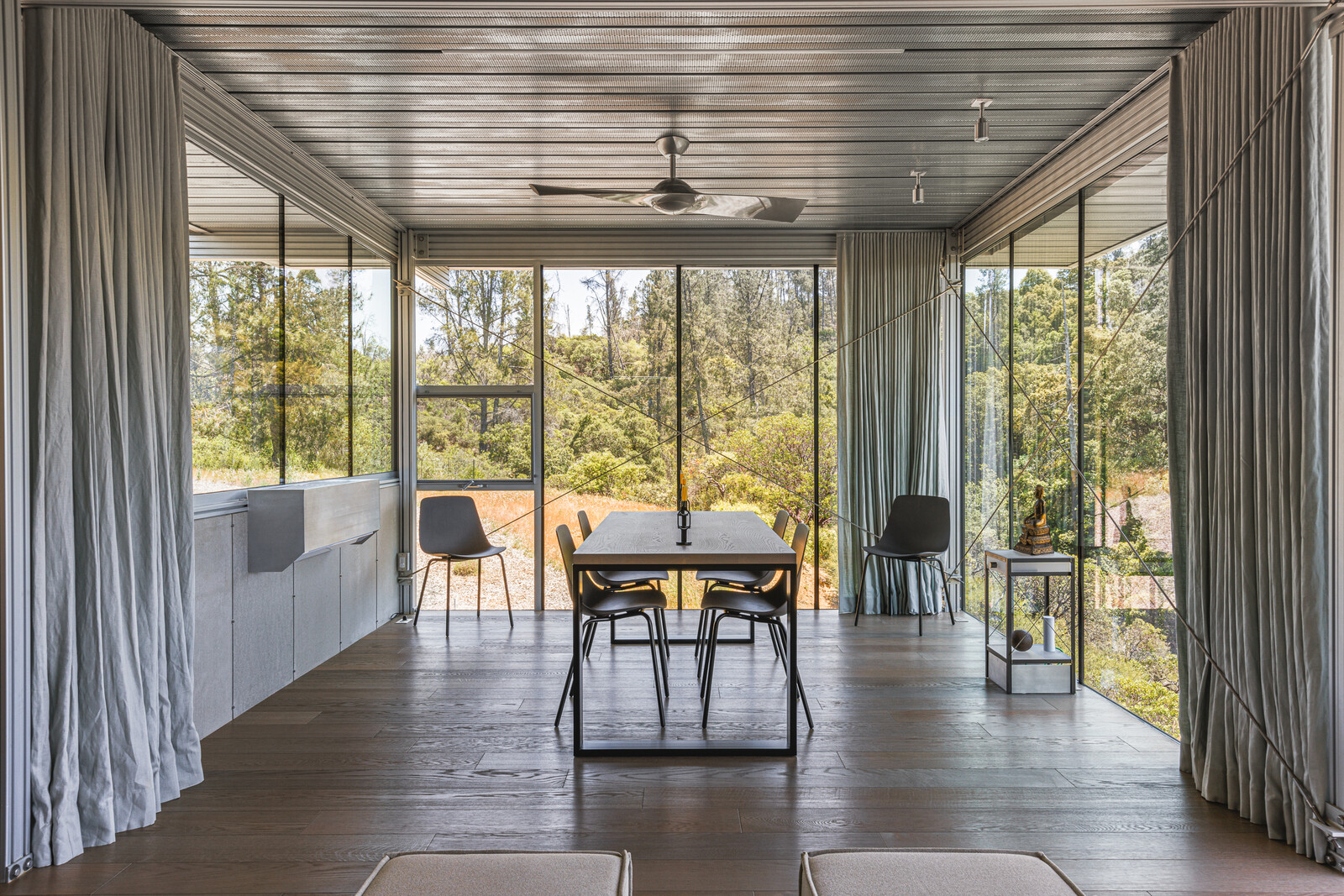 Photo 6 of 11 in This $975K Off-Grid Prefab in Northern California ...