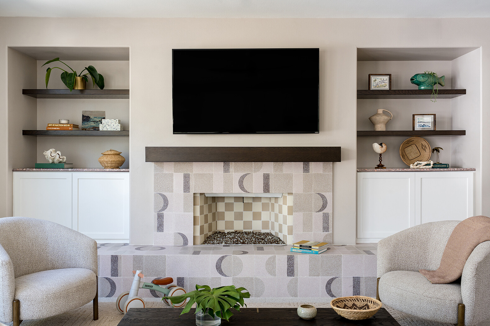 Photo 1 of 13 in Patterned Concrete and Geometric Tiles Turn This ...