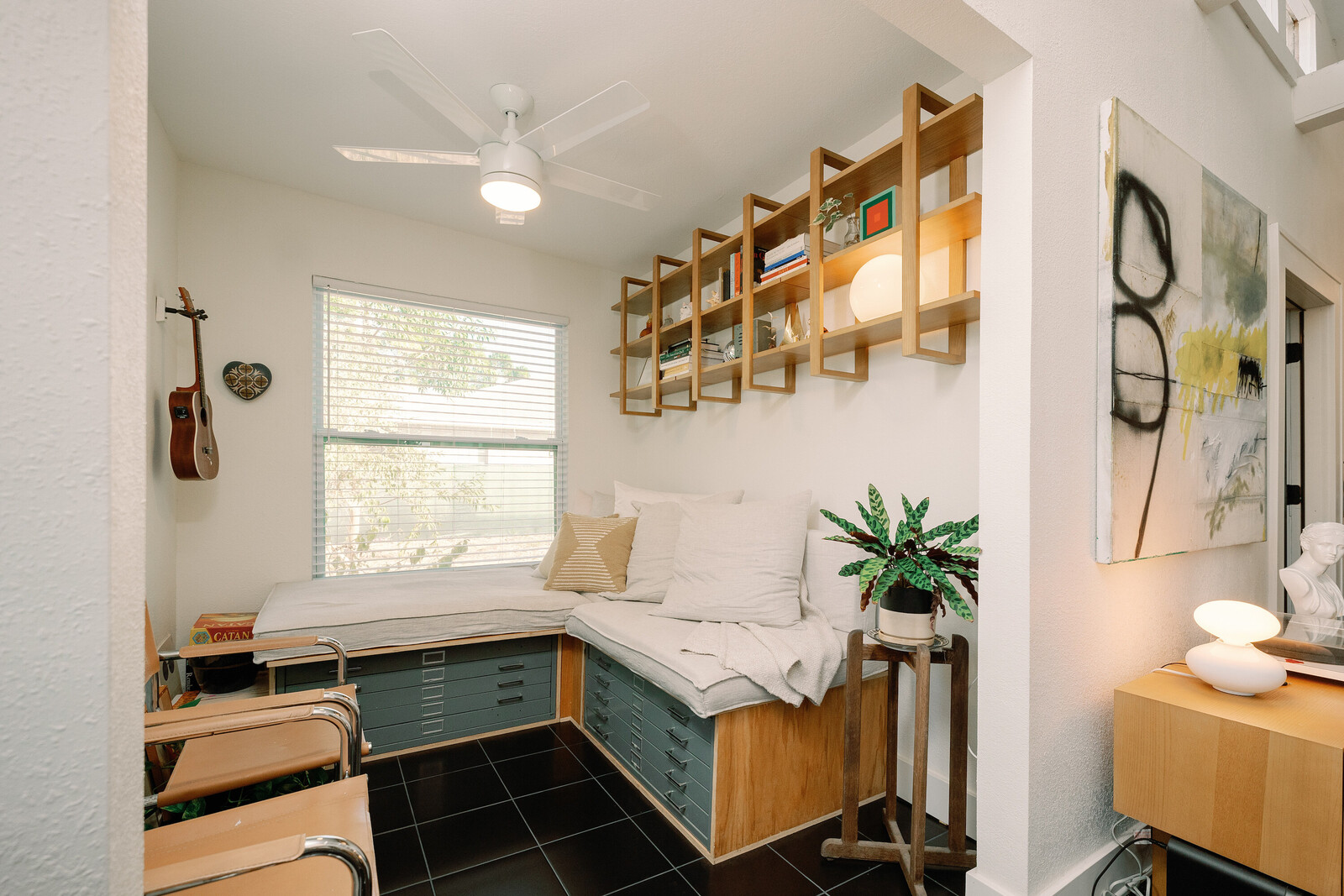 Photo 9 of 14 in Two Artists Lovingly Restored This $740k Florida ...