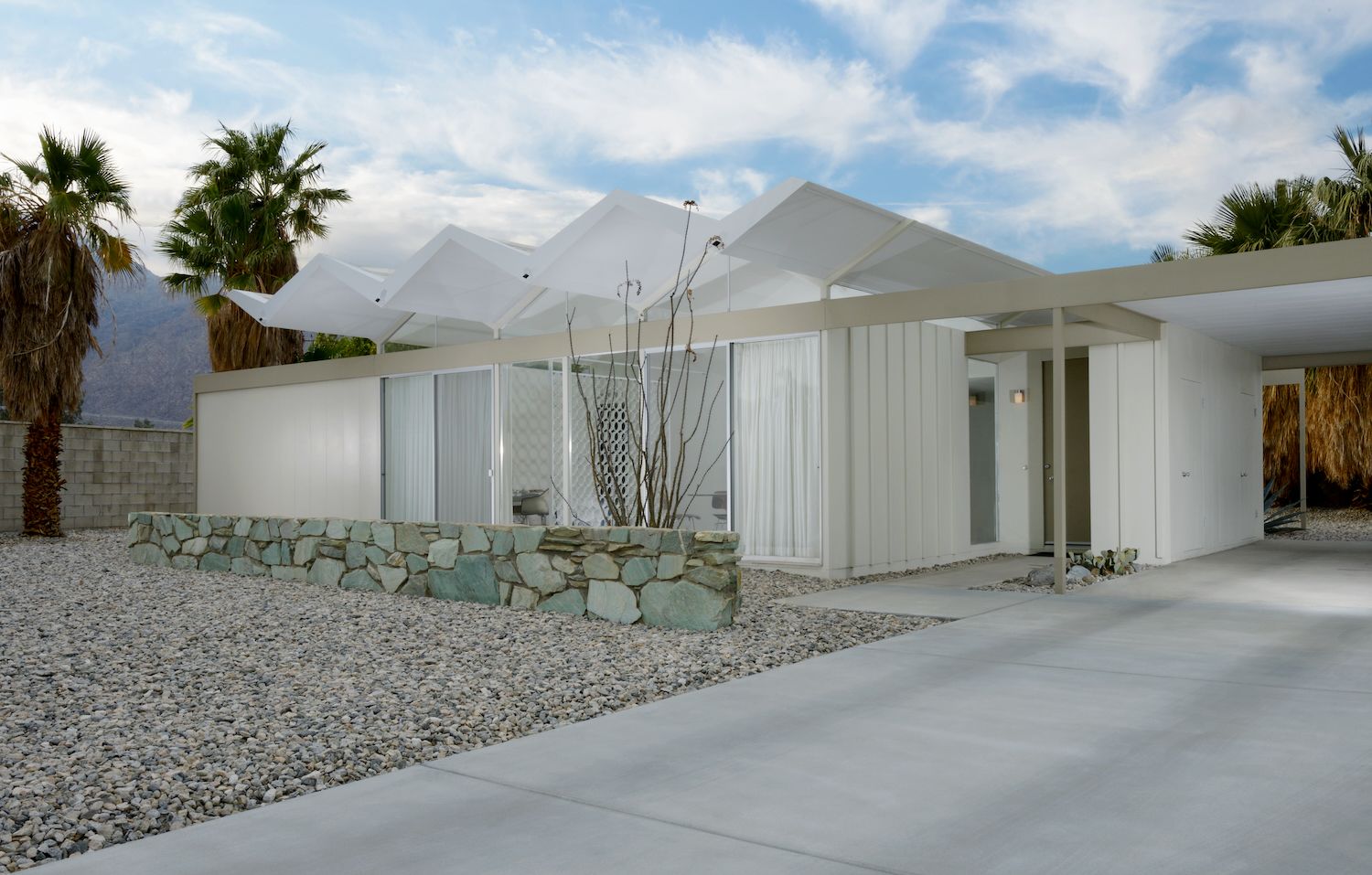 Photo 3 of 5 in How Extreme Climate Helped Shape Palm Springs Modernism ...