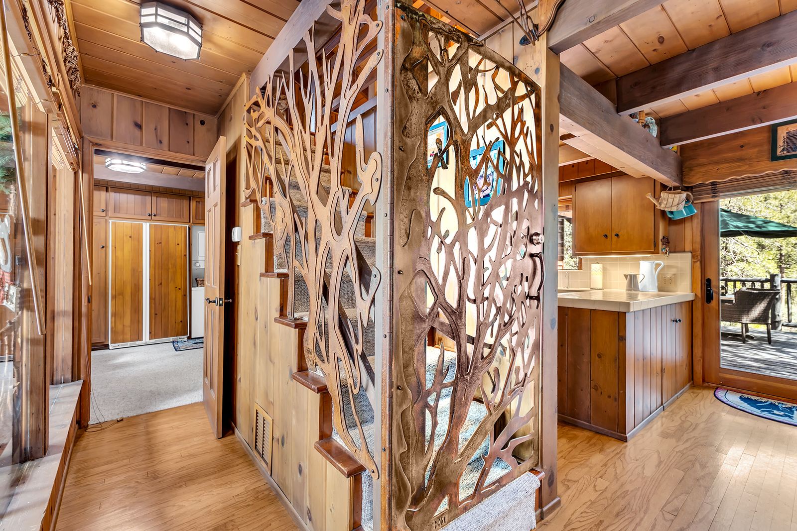 Photo 1 of 13 in Dolly Parton Penned Songs at This California Cabin ...