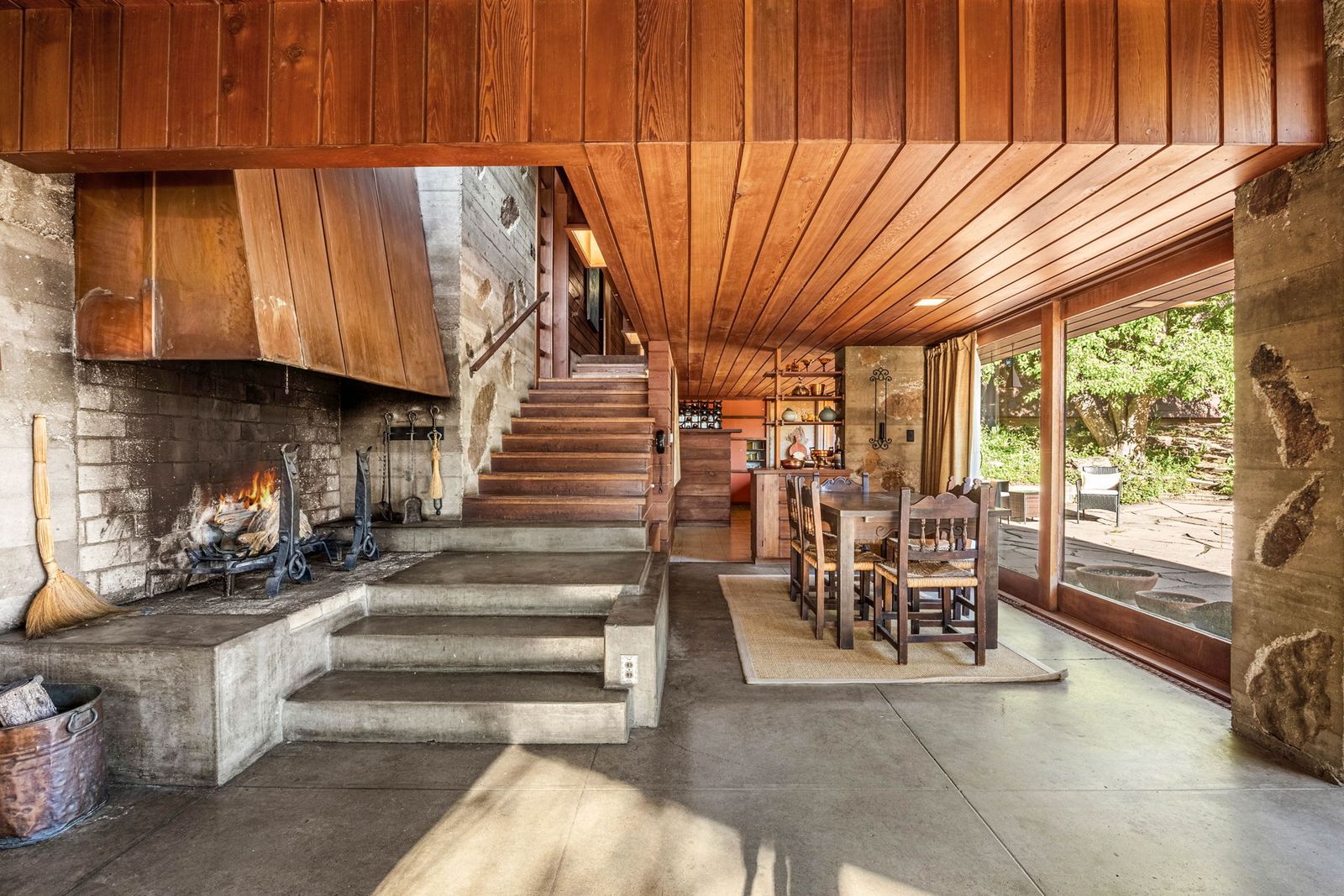 Photo 4 of 10 in Frank Lloyd Wright’s Granddaughter Designed This $1.2M ...