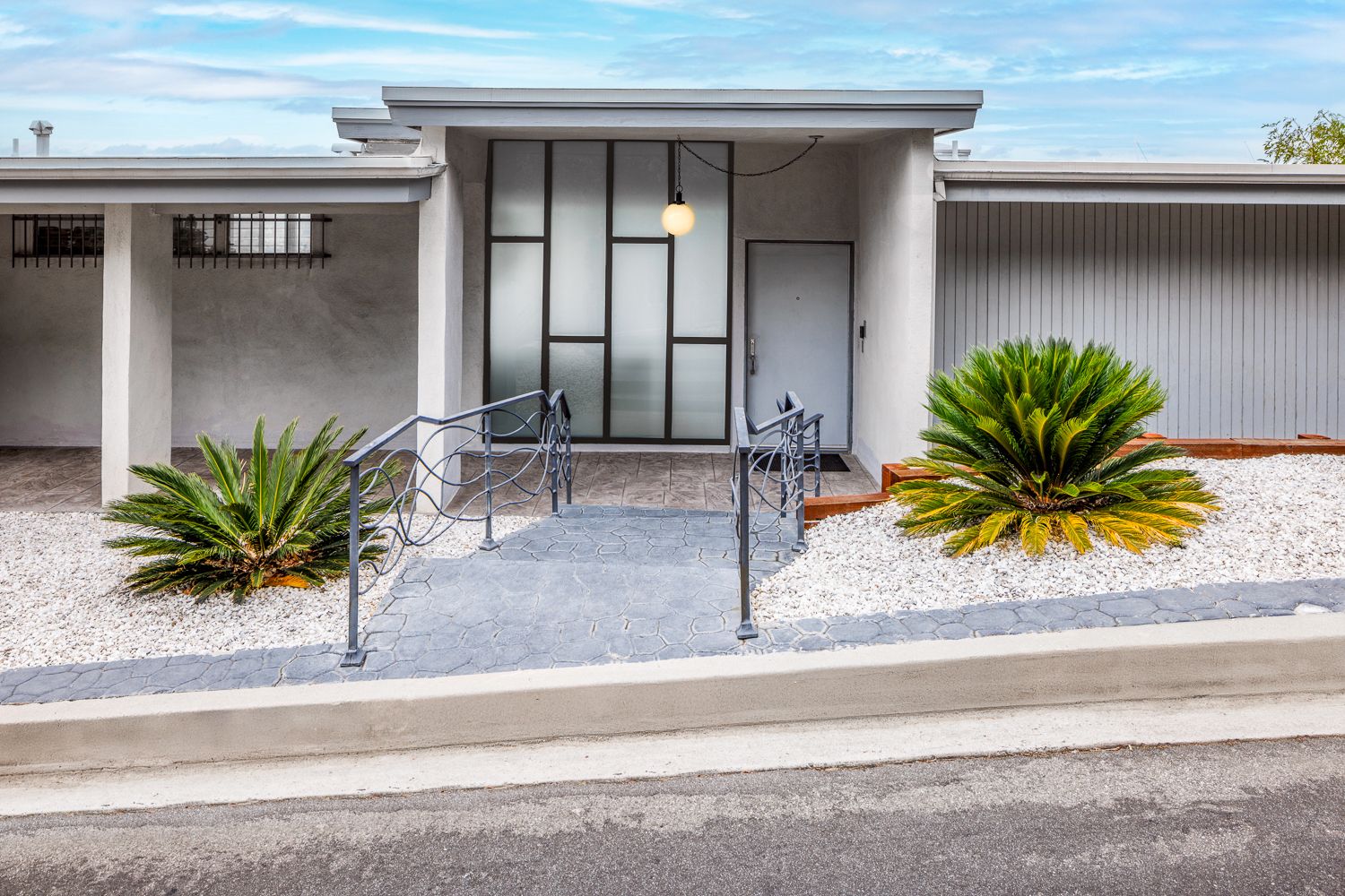 Photo 10 of 10 in This $2M Studio City Midcentury Comes With ...