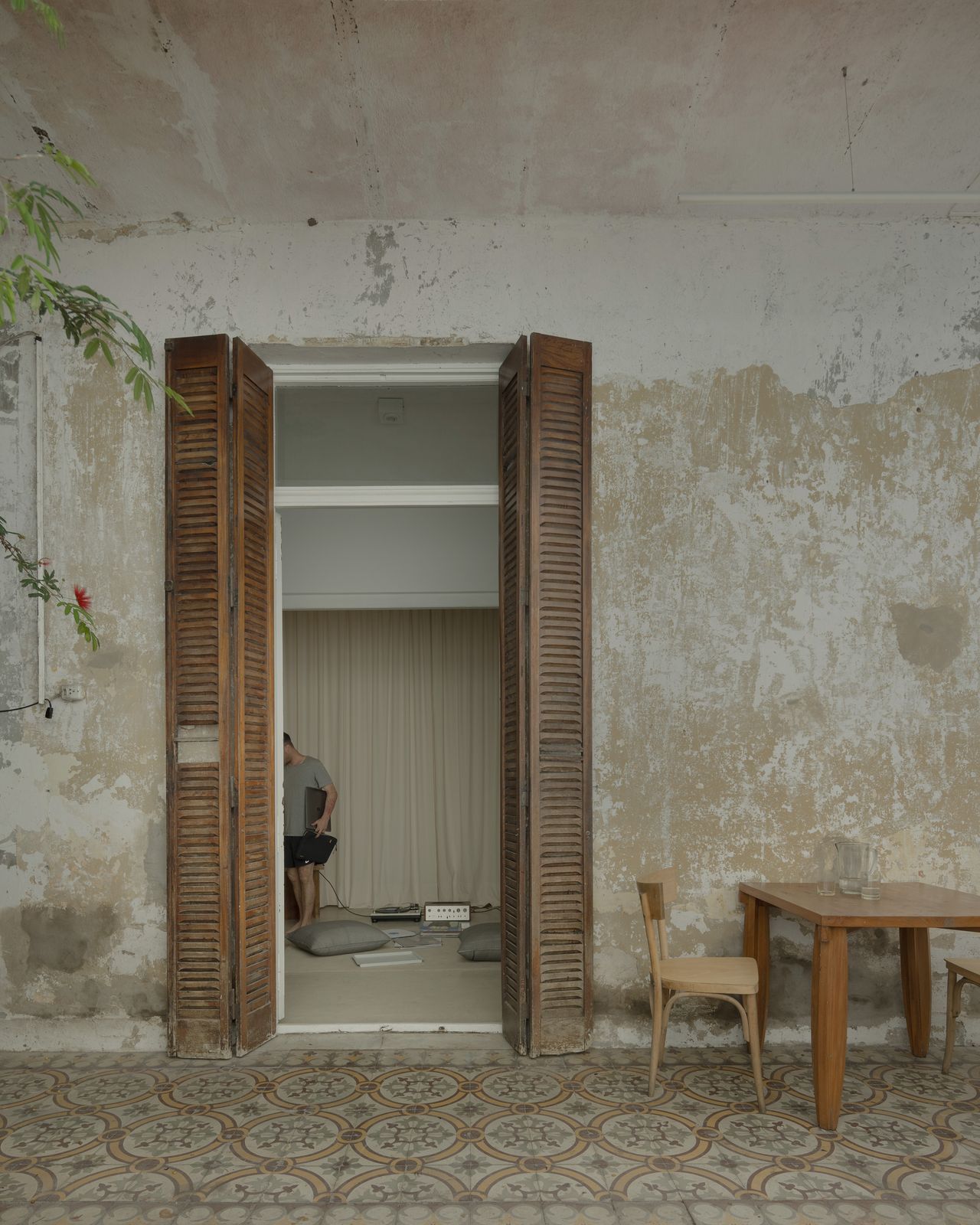 Photo 3 of 13 in Rental Revamp: A Designer Cuts a Deal With His ...