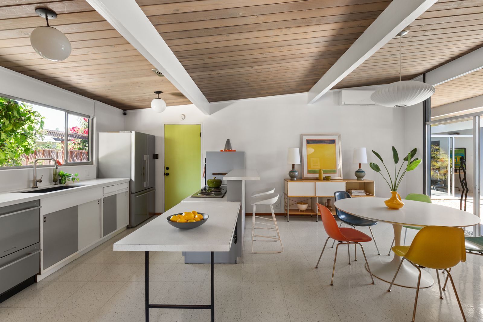 Photo 10 of 14 in If You Like Eichlers, You’ll Love This $1.4M Bay Area Gem - Dwell