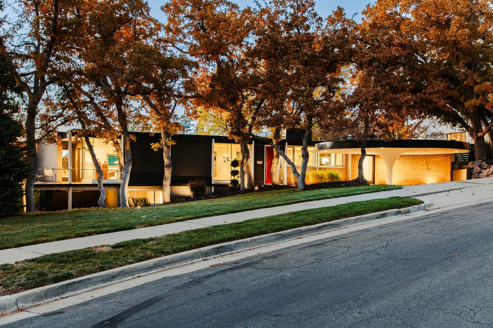 Photo 15 of 15 in Salt Lake City’s Landmark Gore House Is on the Market ...