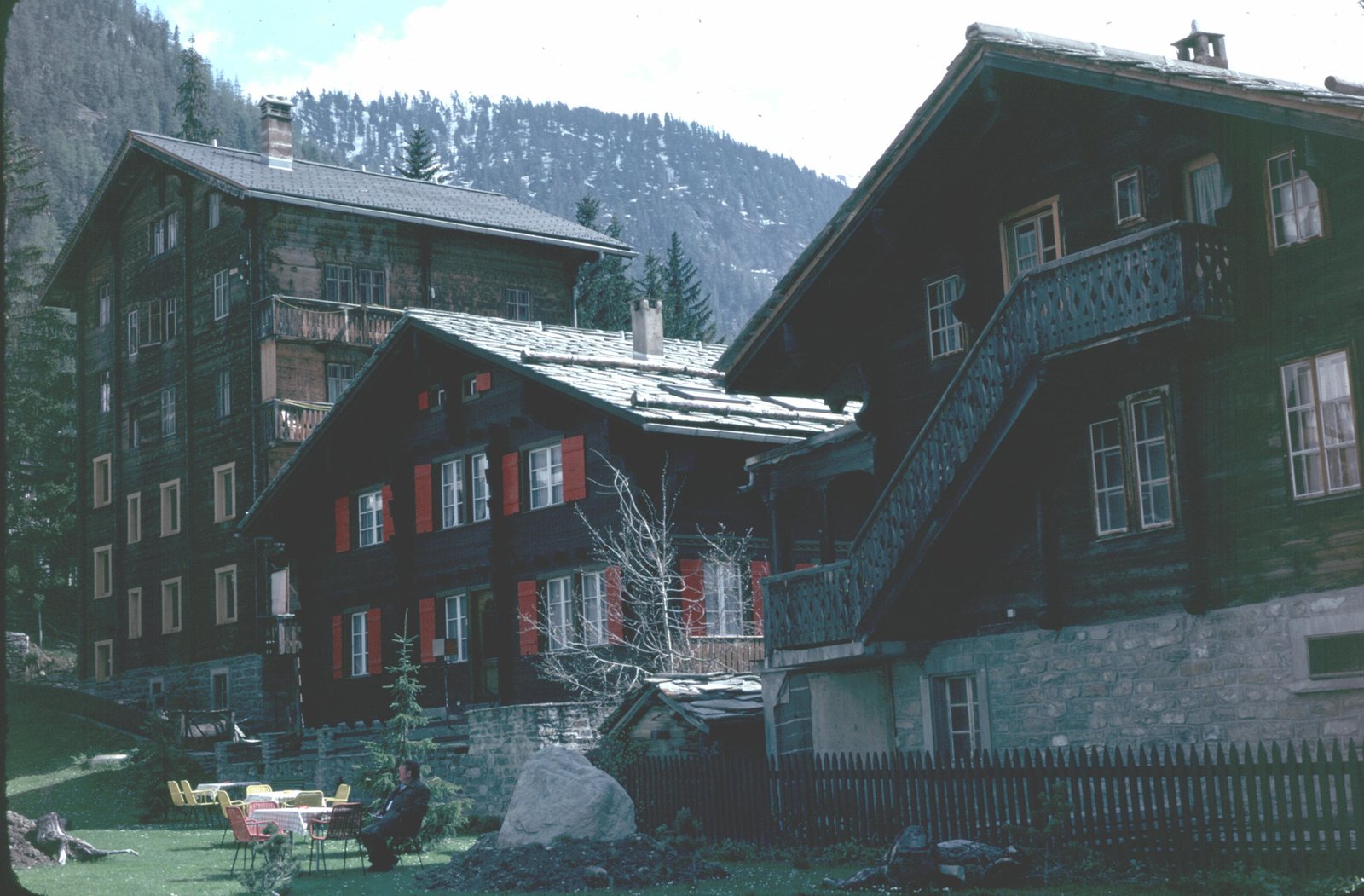 Photo 9 of 14 in Switzerland 1977 by Ethan Lance - Dwell