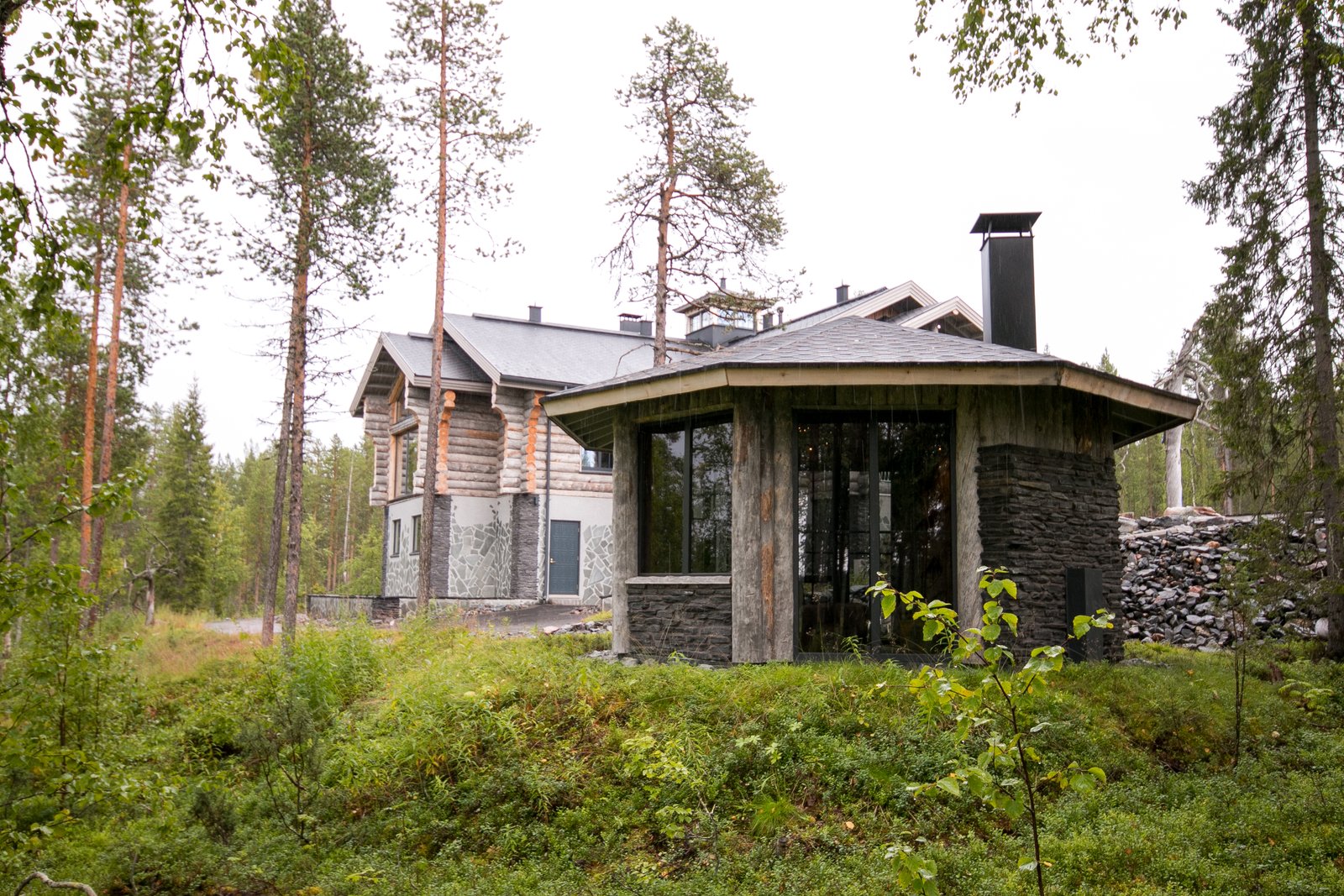 Photo 8 of 8 in Winter Is Coming. Why Not Buy This Log Cabin–Style ...