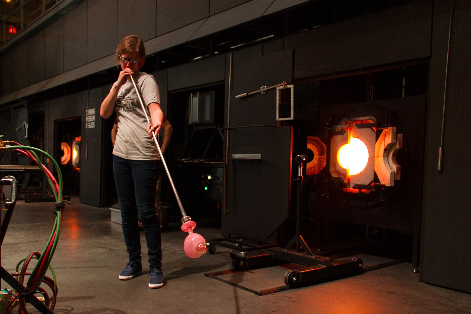 Photo 10 of 17 in Oiva Toikka's Glass Birds at the Corning Museum of ...