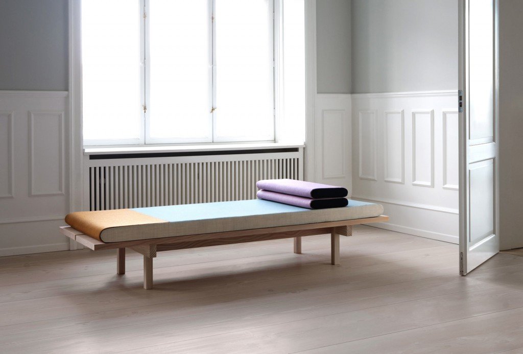 Reykjavik Daybed (3 Photos) - Dwell