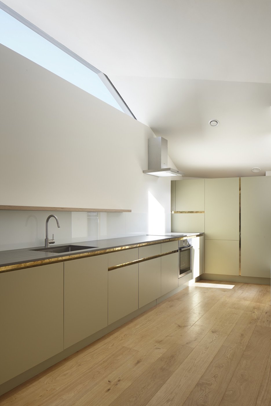 Photo 23 of 24 in 23 Kitchen Countertops That Serve Up Good Design from ...