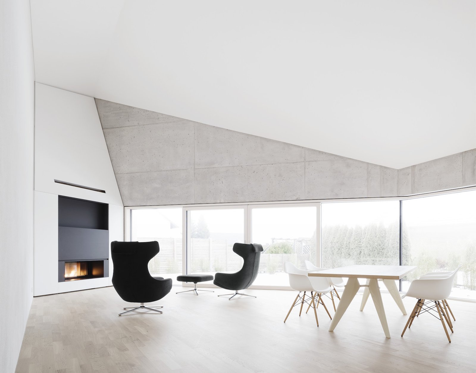 Top 5 Homes of the Week That Let in Natural Light - Dwell