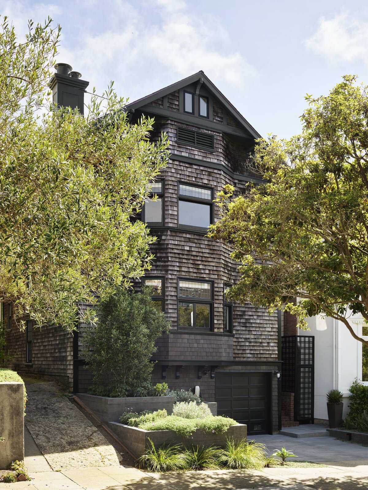 Photo 2 of 19 in Before & After: A Choppy San Francisco Home Finds Its ...
