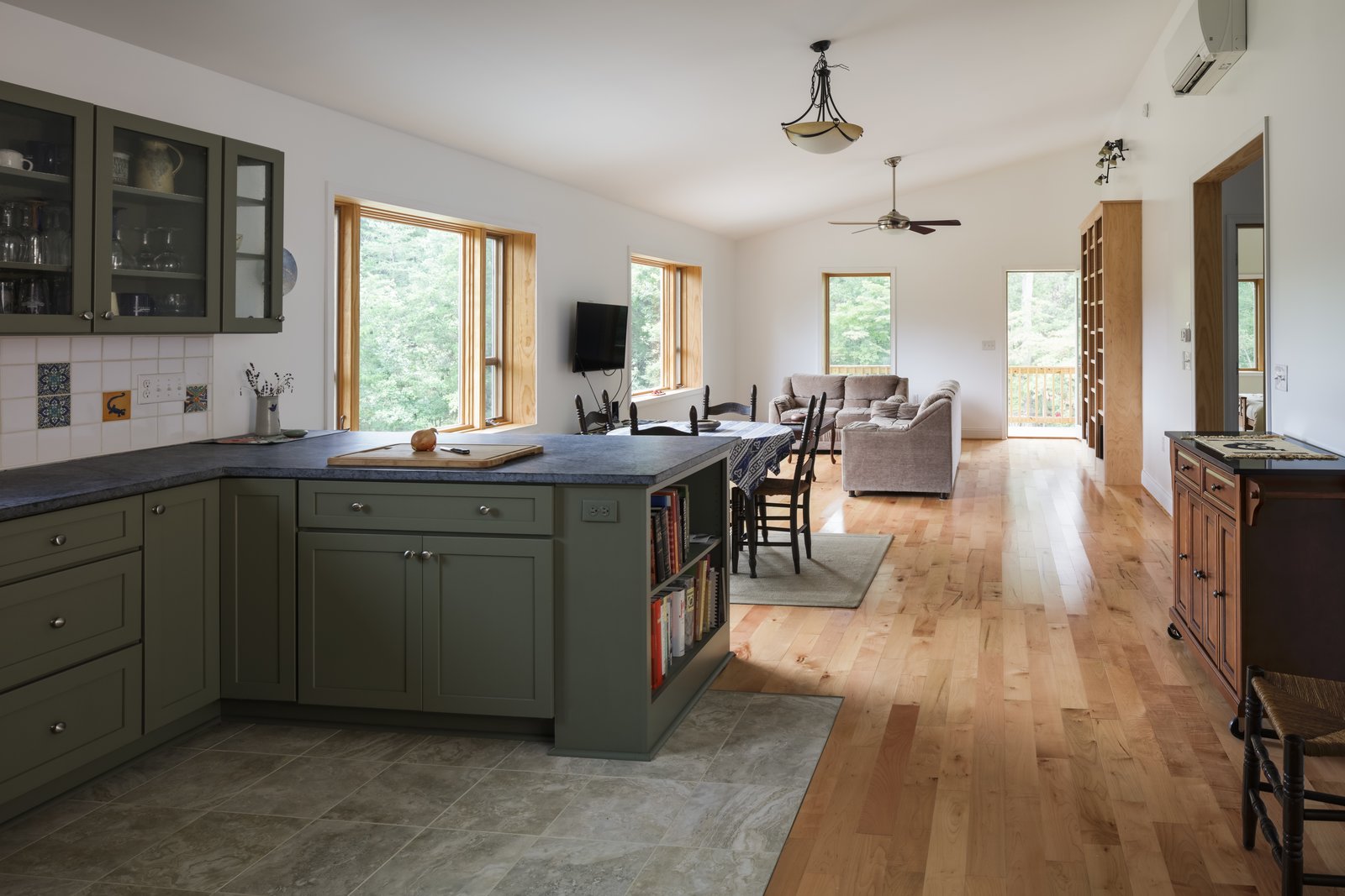 Photo 7 of 8 in Here’s What 50 Years of Prefab Innovation Looks Like ...