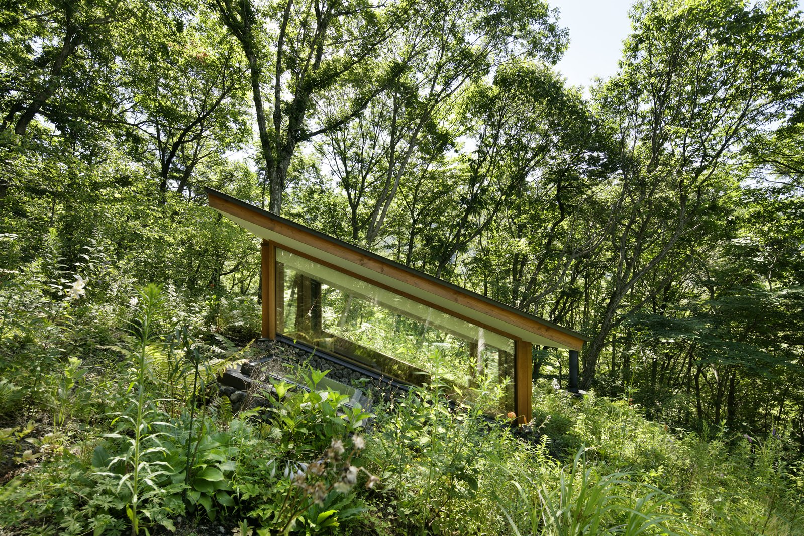 Photo 6 of 22 in A Japanese Retreat With a Glass “Cockpit” Places ...