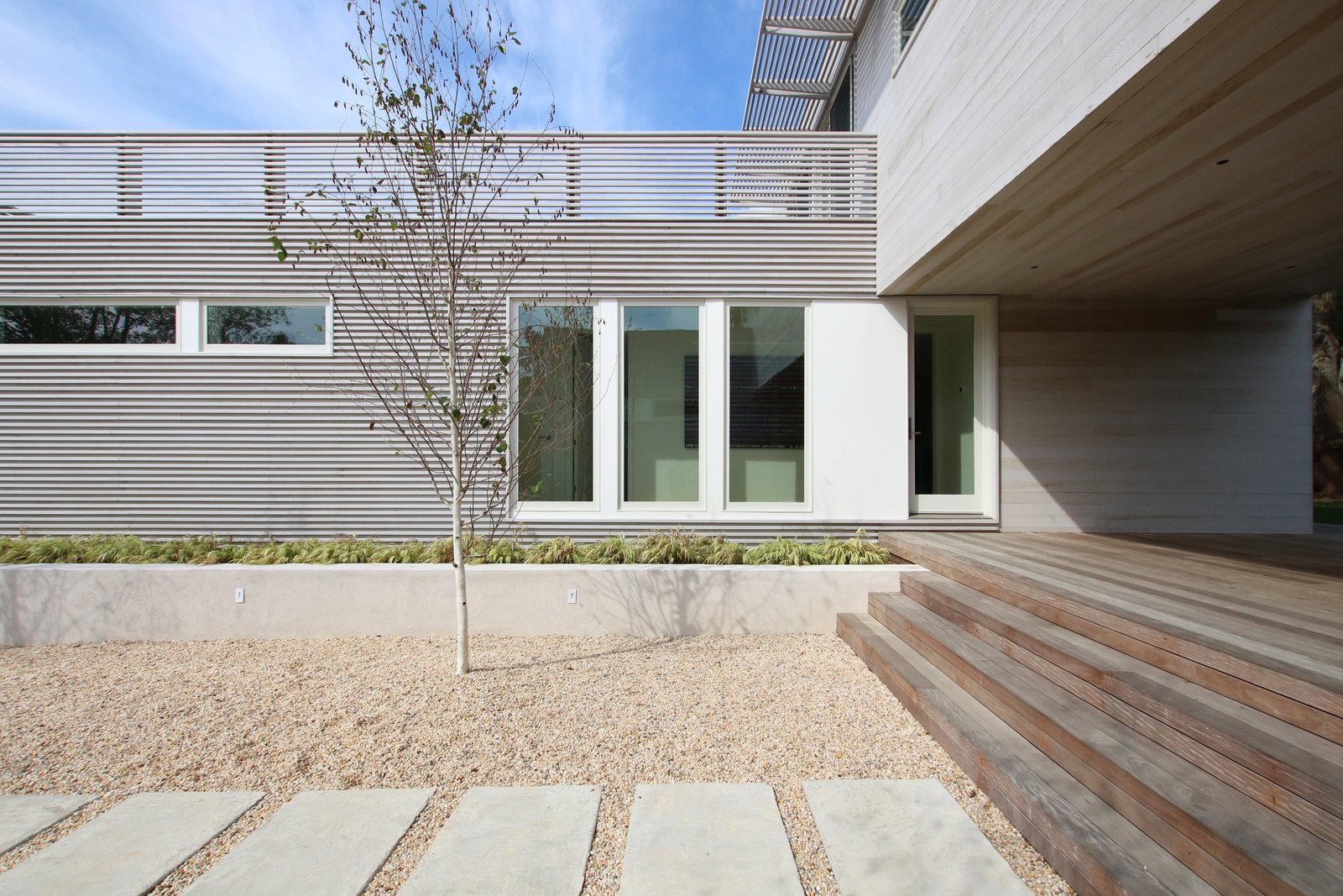 Photo 3 of 26 in Bridgehampton House by Resolution: 4 Architecture - Dwell