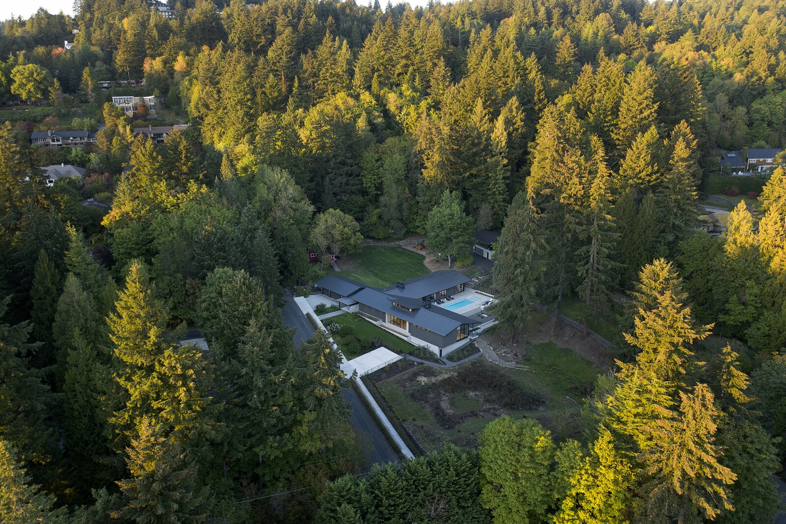 Photo 3 of 14 in A Portland Home Combines Midcentury Style and ...