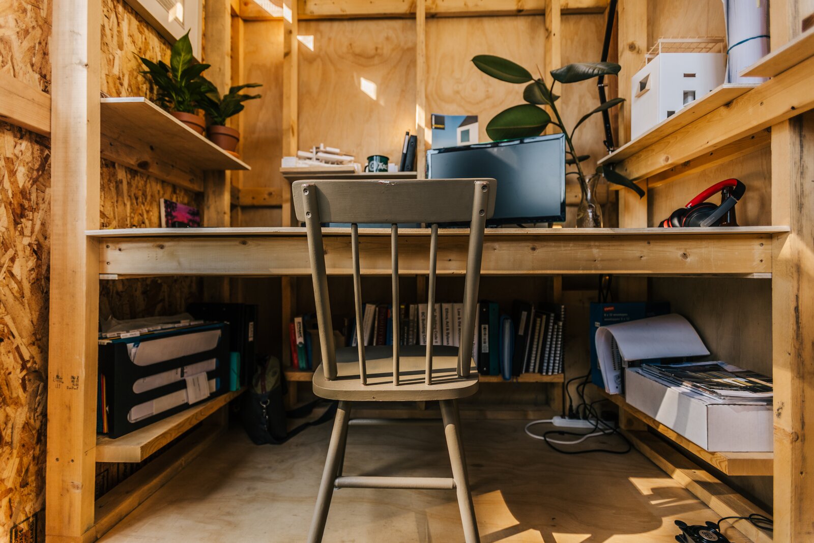 Photo 3 of 11 in Budget Breakdown: An Architect DIYs a Luminous Work ...