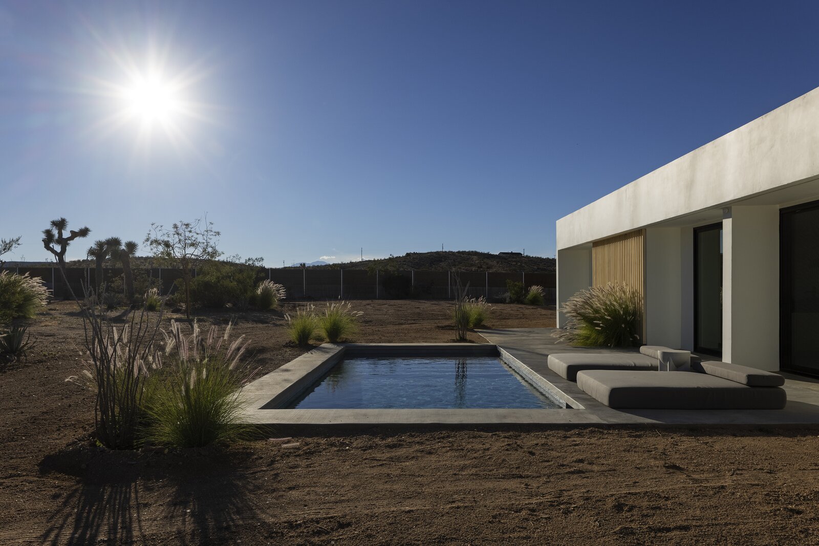 Photo 8 of 12 in Near Joshua Tree, a Sublime Desert Home Embraces ...