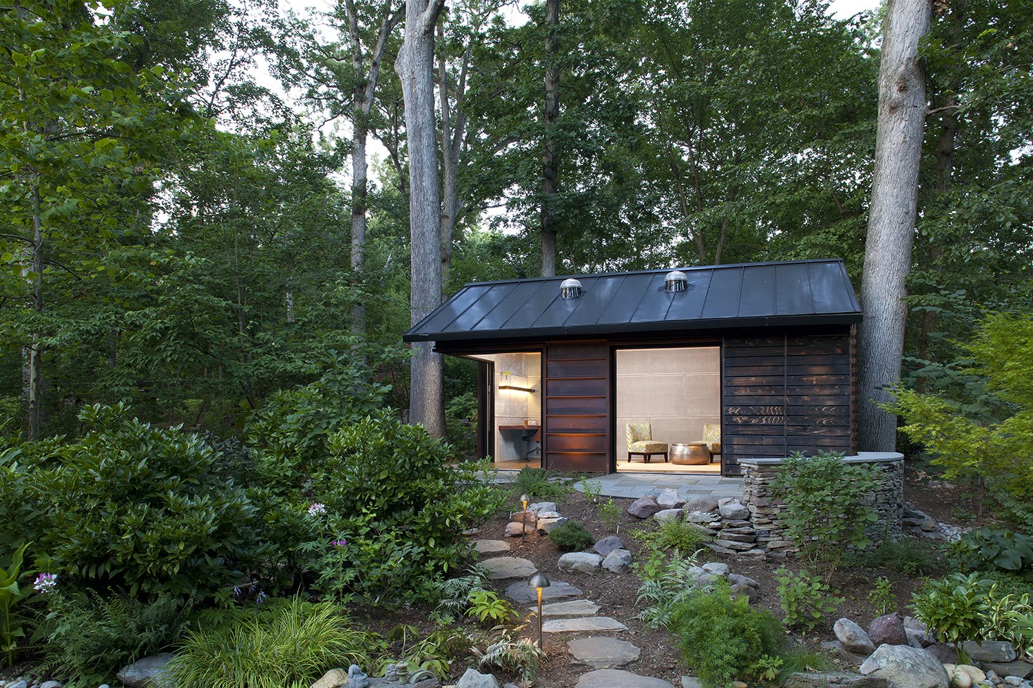 Photo 6 of 9 in Welcome to Your New Office, the Creative Cabin - Dwell