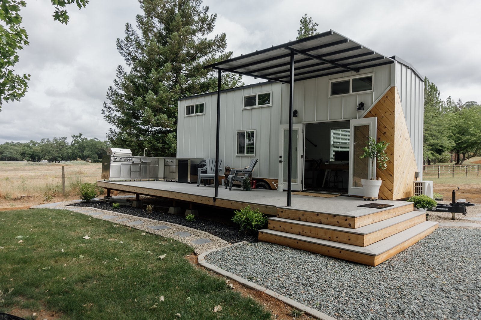 Photo 2 of 13 in A Globetrotting Couple’s Light and Bright Tiny Home Is ...