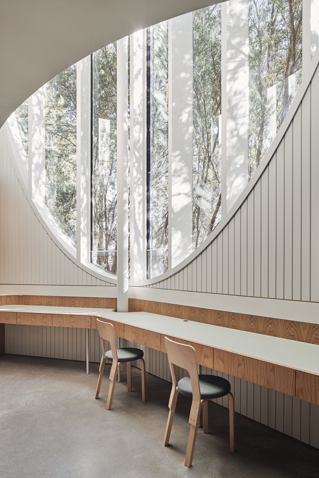 Photo 5 of 12 in Arches, Curves, and a Spiral Staircase Define This ...